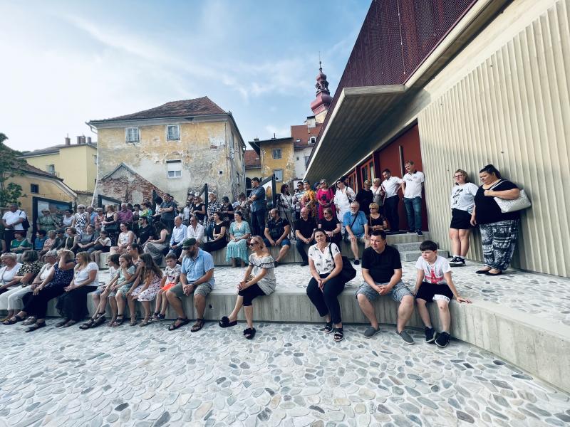 Stara steklarska odprta